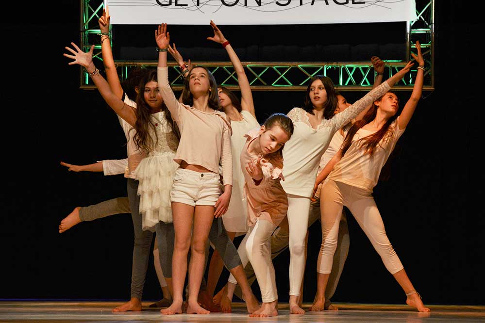 „Get On Stage“ in Dortmund 2020: Kinder und Jugendliche schwingen das ...