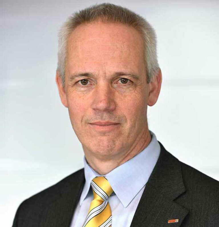 Trotz hoher Corona-Inzidenzen: Maskenpflicht gilt ab sofort nur noch in Bussen und Stadtbahnen ...